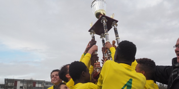 Le FC Nantes remporte le trophée U13 élite de Quimper - quimper ...